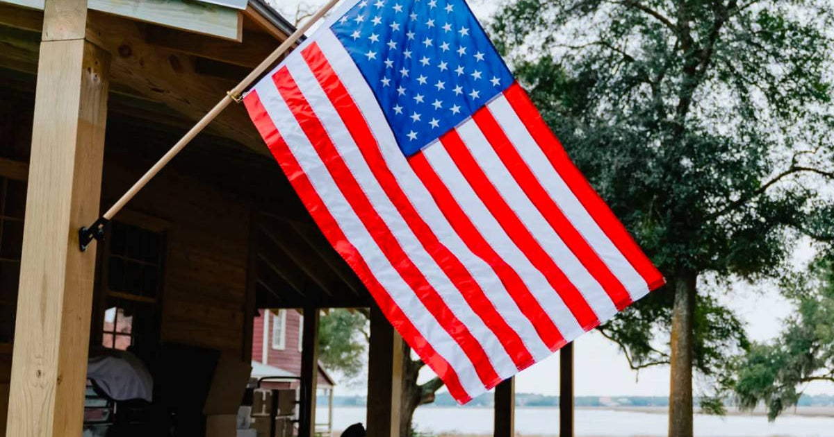 Where To Hang The American Flag | Blog - Allegiance