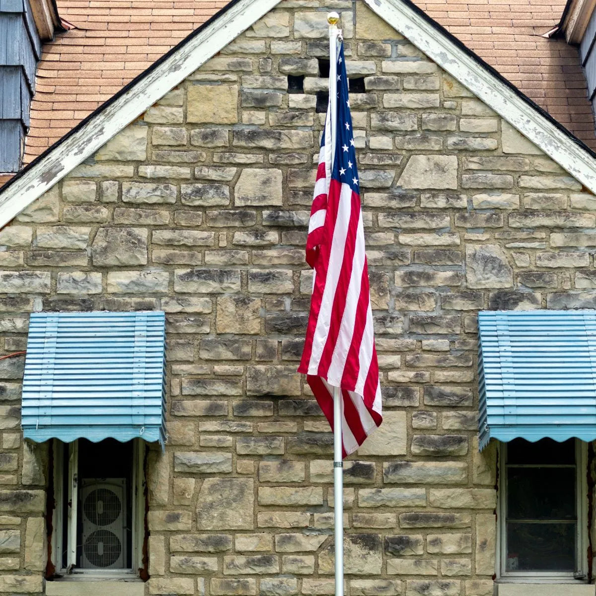 American Flag Mounting: Porch & Pole Tips | Allegiance